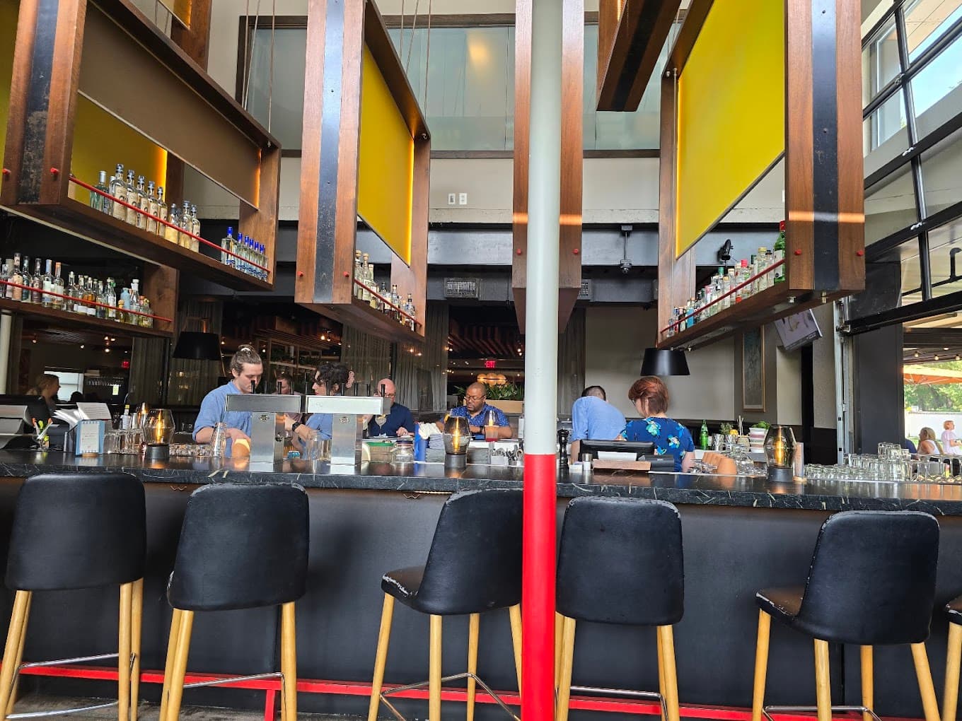 Happy Hour Finder - Find the Best Deals Near You